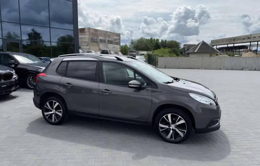 Pelēks Peugeot 2008 2013 Telšiai, ar dzinēja tilpumu 1.20 L un nobraukumu 153 tūkst. km par 5190 €, foto 9 vietnē AUTOMOTO.COM.LV