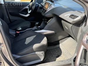 Grey Peugeot 2008 2013 in Riga, with an engine capacity of 1.20 L and mileage of 293 thousand km for 1950 €, photo 13 on AUTOMOTO.COM.LV
