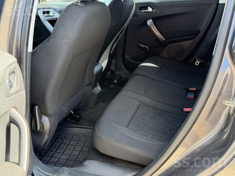 Grey Peugeot 2008 2013 in Riga, with an engine capacity of 1.20 L and mileage of 293 thousand km for 1950 €, photo 14 on AUTOMOTO.COM.LV