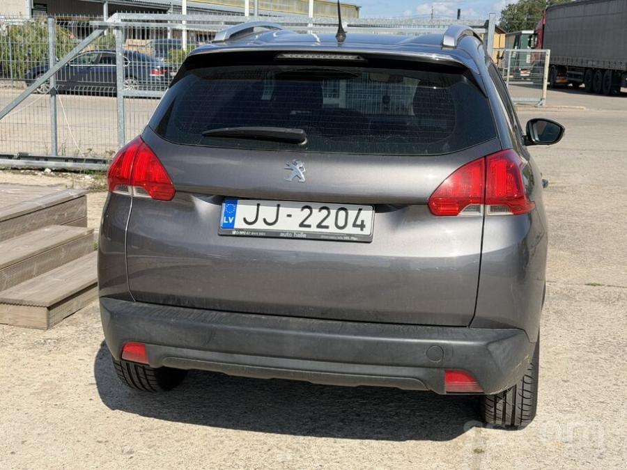 Grey Peugeot 2008 2013 in Riga, with an engine capacity of 1.20 L and mileage of 293 thousand km for 1950 €, photo 15 on AUTOMOTO.COM.LV