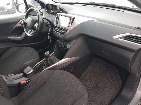 Grey Peugeot 2008 2014 in Siauliai, with an engine capacity of 1.56 L and mileage of 273 thousand km for 3950 €, photo 7 on AUTOMOTO.COM.LV