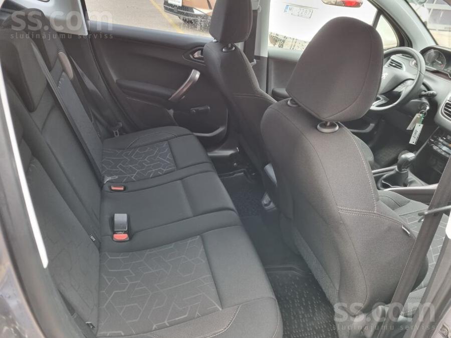 Grey Peugeot 2008 2014 in Riga, with an engine capacity of 1.60 L and mileage of 135 thousand km for 6400 €, photo 8 on AUTOMOTO.COM.LV