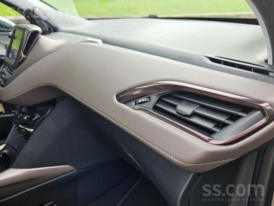 Pelēks Peugeot 2008 2014 Jēkabpils, ar dzinēja tilpumu 1.60 L un nobraukumu 199 tūkst. km par 6490 €, foto 26 vietnē AUTOMOTO.COM.LV