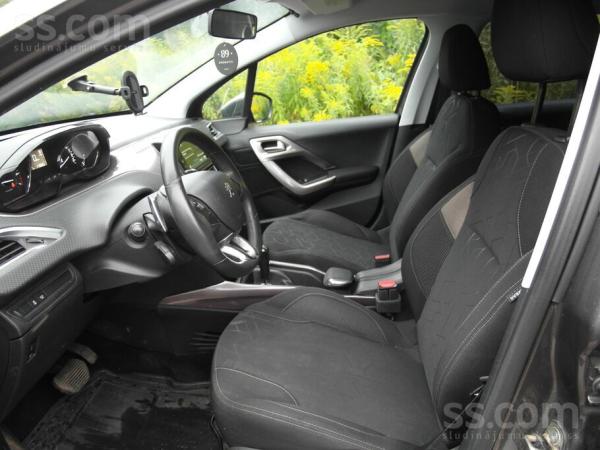Pelēks Peugeot 2008 2014 Rīga, ar dzinēja tilpumu 1.20 L un nobraukumu 155 tūkst. km par 3650 €, foto 6 vietnē AUTOMOTO.COM.LV