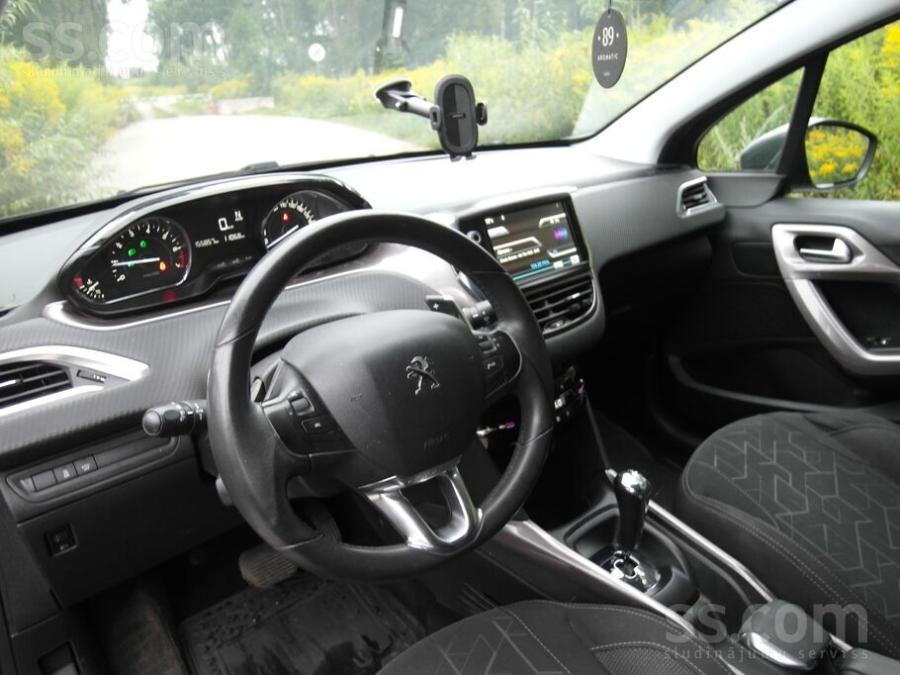 Pelēks Peugeot 2008 2014 Rīga, ar dzinēja tilpumu 1.20 L un nobraukumu 155 tūkst. km par 3650 €, foto 8 vietnē AUTOMOTO.COM.LV