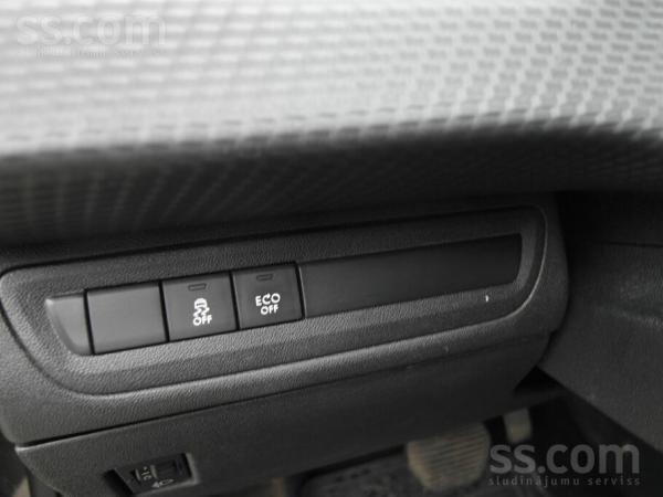 Pelēks Peugeot 2008 2014 Rīga, ar dzinēja tilpumu 1.20 L un nobraukumu 155 tūkst. km par 3650 €, foto 9 vietnē AUTOMOTO.COM.LV