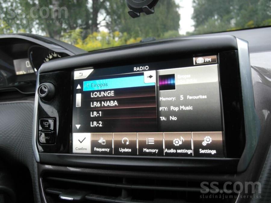 Pelēks Peugeot 2008 2014 Rīga, ar dzinēja tilpumu 1.20 L un nobraukumu 155 tūkst. km par 3650 €, foto 16 vietnē AUTOMOTO.COM.LV