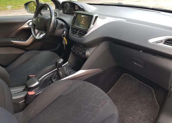 Pelēks Peugeot 2008 2014 Šauļi, ar dzinēja tilpumu 1.56 L un nobraukumu 273 tūkst. km par 3650 €, foto 8 vietnē AUTOMOTO.COM.LV