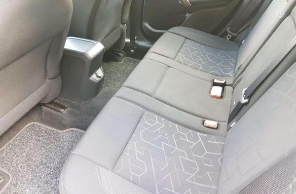 Pelēks Peugeot 2008 2014 Šauļi, ar dzinēja tilpumu 1.56 L un nobraukumu 273 tūkst. km par 3650 €, foto 9 vietnē AUTOMOTO.COM.LV