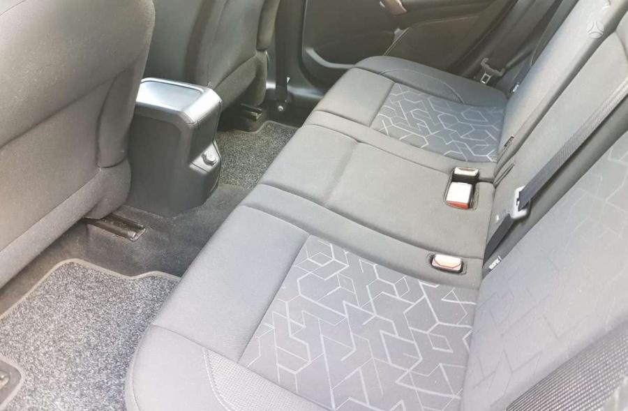 Grey Peugeot 2008 2014 in Siauliai, with an engine capacity of 1.56 L and mileage of 273 thousand km for 3650 €, photo 10 on AUTOMOTO.COM.LV