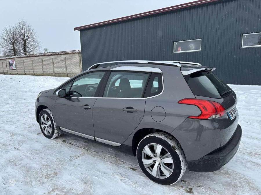 Pelēks Peugeot 2008 2015 Tauragė, ar dzinēja tilpumu 1.20 L un nobraukumu 163 tūkst. km par 4250 €, foto 4 vietnē AUTOMOTO.COM.LV