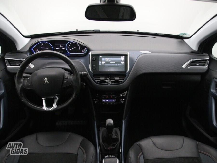 Grey Peugeot 2008 2015 in Vilnius, with an engine capacity of 1.60 L and mileage of 132 thousand km for 8399 €, photo 2 on AUTOMOTO.COM.LV