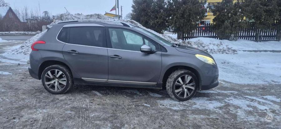 Grey Peugeot 2008 2015 in Taurage, with an engine capacity of 1.56 L and mileage of 242 thousand km for 4350 €, photo 3 on AUTOMOTO.COM.LV