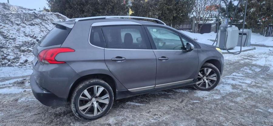 Grey Peugeot 2008 2015 in Taurage, with an engine capacity of 1.56 L and mileage of 242 thousand km for 4350 €, photo 4 on AUTOMOTO.COM.LV