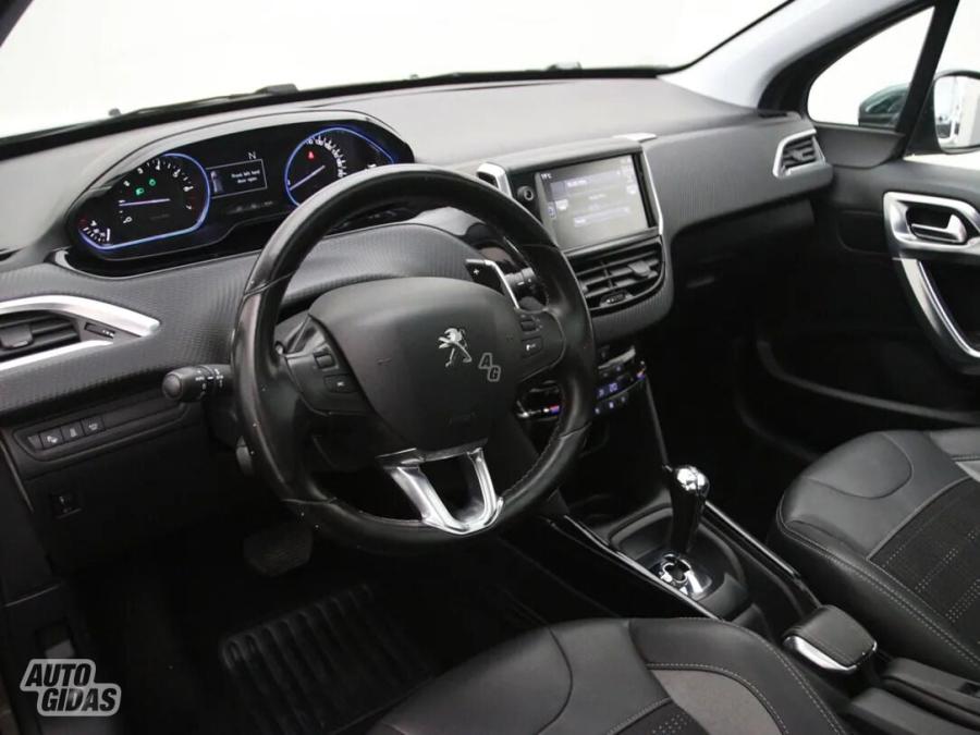 Pelēks Peugeot 2008 2015 Viļņa, ar dzinēja tilpumu 1.20 L un nobraukumu 163 tūkst. km par 7399 €, foto 17 vietnē AUTOMOTO.COM.LV