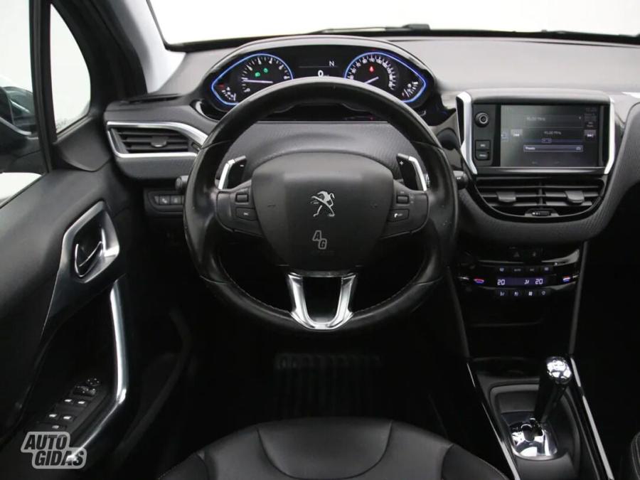 Pelēks Peugeot 2008 2015 Viļņa, ar dzinēja tilpumu 1.20 L un nobraukumu 163 tūkst. km par 7399 €, foto 18 vietnē AUTOMOTO.COM.LV