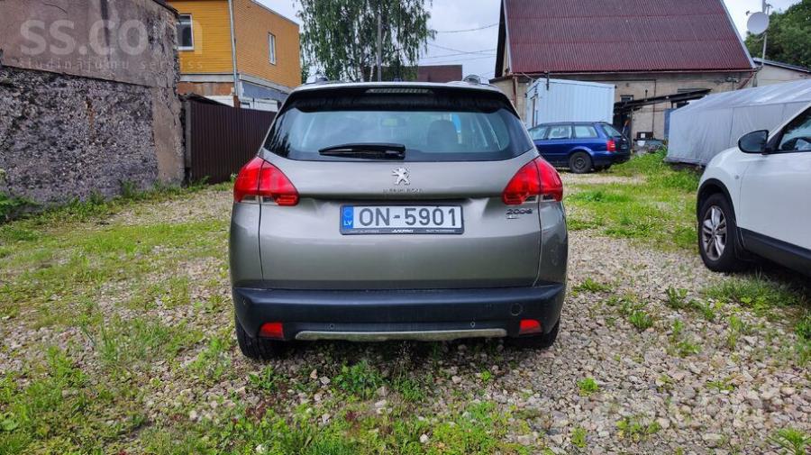Pelēks Peugeot 2008 2015 Rīga, ar dzinēja tilpumu 1.20 L un nobraukumu 158 tūkst. km par 4500 €, foto 4 vietnē AUTOMOTO.COM.LV