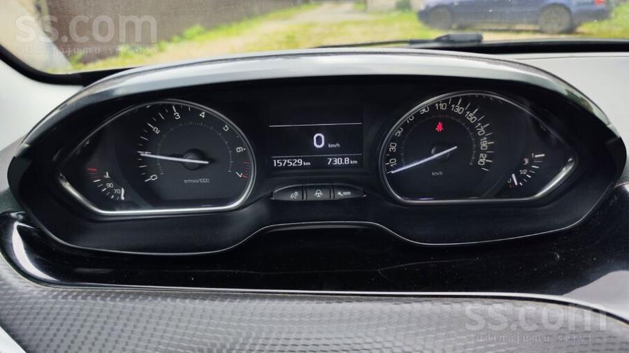 Pelēks Peugeot 2008 2015 Rīga, ar dzinēja tilpumu 1.20 L un nobraukumu 158 tūkst. km par 4500 €, foto 13 vietnē AUTOMOTO.COM.LV