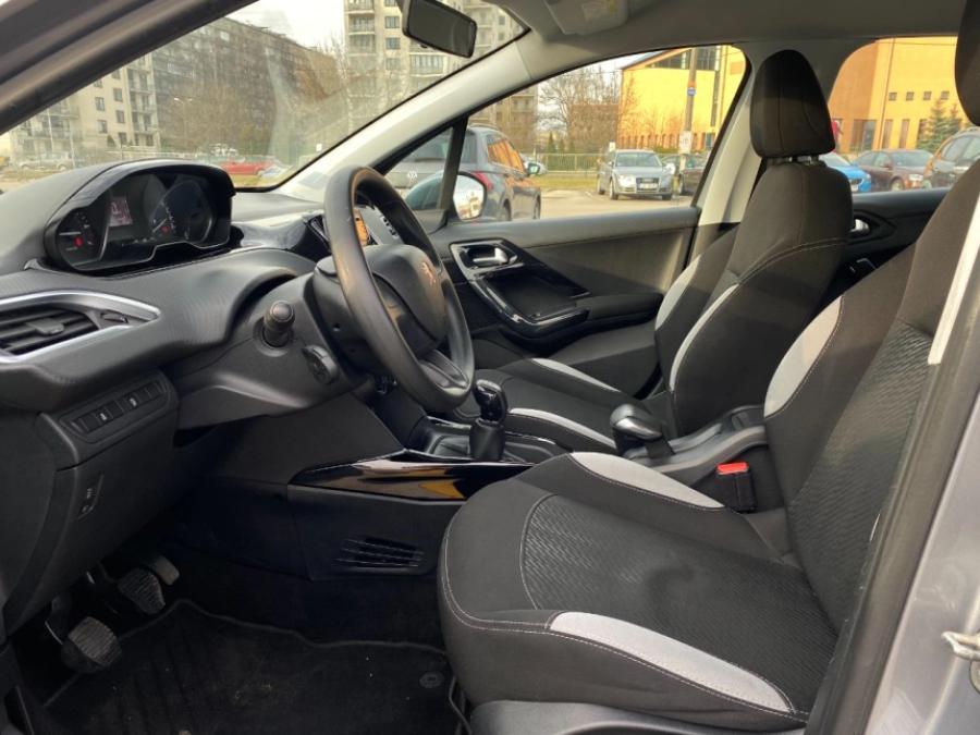 Pelēks Peugeot 2008 2015 Rīga, ar dzinēja tilpumu 1.20 L un nobraukumu 159 tūkst. km par 6950 €, foto 9 vietnē AUTOMOTO.COM.LV