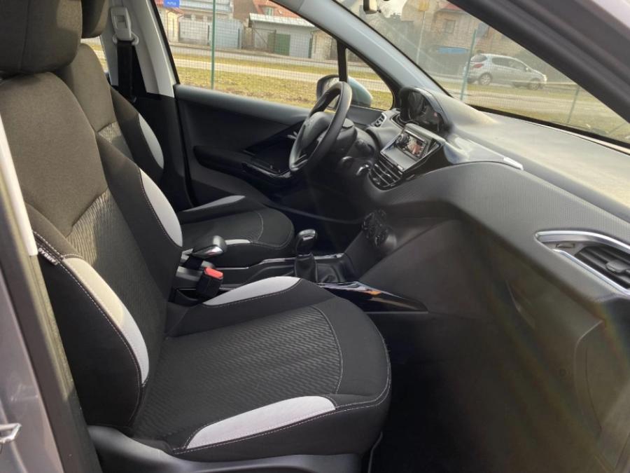 Pelēks Peugeot 2008 2015 Rīga, ar dzinēja tilpumu 1.20 L un nobraukumu 159 tūkst. km par 6950 €, foto 10 vietnē AUTOMOTO.COM.LV