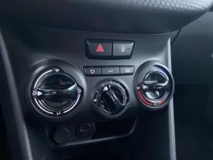 Pelēks Peugeot 2008 2015 Rīga, ar dzinēja tilpumu 1.20 L un nobraukumu 159 tūkst. km par 6950 €, foto 14 vietnē AUTOMOTO.COM.LV