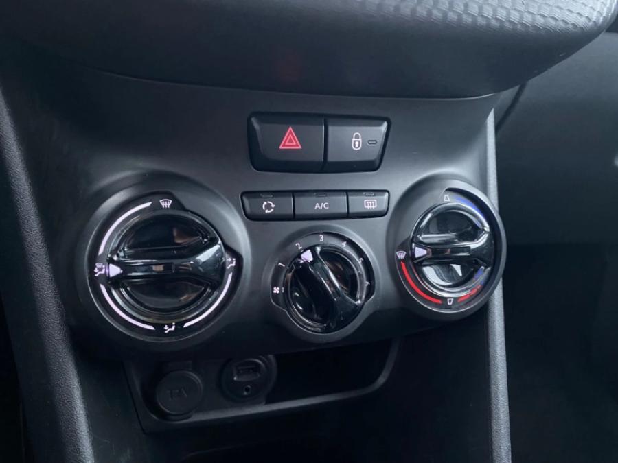 Pelēks Peugeot 2008 2015 Rīga, ar dzinēja tilpumu 1.20 L un nobraukumu 159 tūkst. km par 6950 €, foto 14 vietnē AUTOMOTO.COM.LV