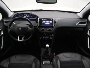 Grey Peugeot 2008 2015 in Vilnius, with an engine capacity of 1.20 L and mileage of 169 thousand km for 7099 €, photo 3 on AUTOMOTO.COM.LV
