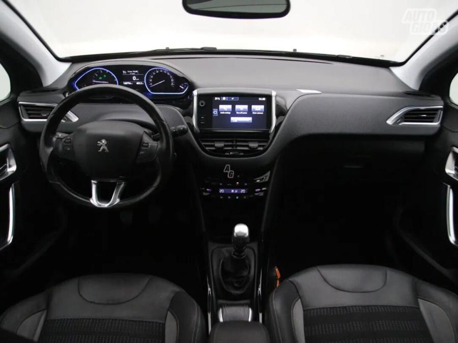 Grey Peugeot 2008 2015 in Vilnius, with an engine capacity of 1.20 L and mileage of 169 thousand km for 7099 €, photo 3 on AUTOMOTO.COM.LV
