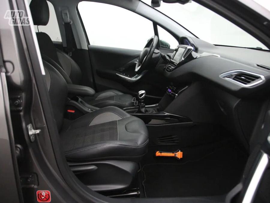 Grey Peugeot 2008 2015 in Vilnius, with an engine capacity of 1.20 L and mileage of 169 thousand km for 7099 €, photo 15 on AUTOMOTO.COM.LV