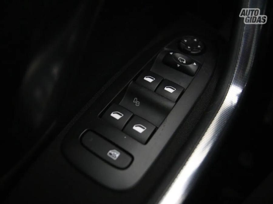 Grey Peugeot 2008 2015 in Vilnius, with an engine capacity of 1.20 L and mileage of 169 thousand km for 7099 €, photo 27 on AUTOMOTO.COM.LV
