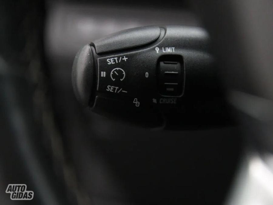 Grey Peugeot 2008 2015 in Vilnius, with an engine capacity of 1.20 L and mileage of 169 thousand km for 7099 €, photo 31 on AUTOMOTO.COM.LV