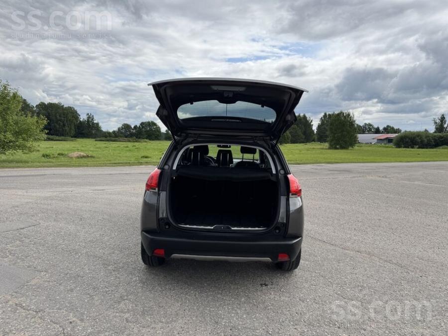 Pelēks Peugeot 2008 2015 Cēsis, ar dzinēja tilpumu 1.20 L un nobraukumu 0 tūkst. km par 5900 €, foto 12 vietnē AUTOMOTO.COM.LV