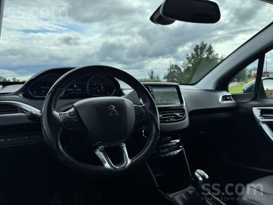 Pelēks Peugeot 2008 2015 Cēsis, ar dzinēja tilpumu 1.20 L un nobraukumu 0 tūkst. km par 5900 €, foto 15 vietnē AUTOMOTO.COM.LV