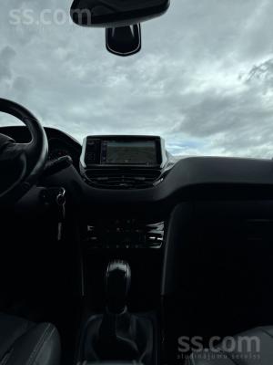 Pelēks Peugeot 2008 2015 Cēsis, ar dzinēja tilpumu 1.20 L un nobraukumu 0 tūkst. km par 5900 €, foto 18 vietnē AUTOMOTO.COM.LV
