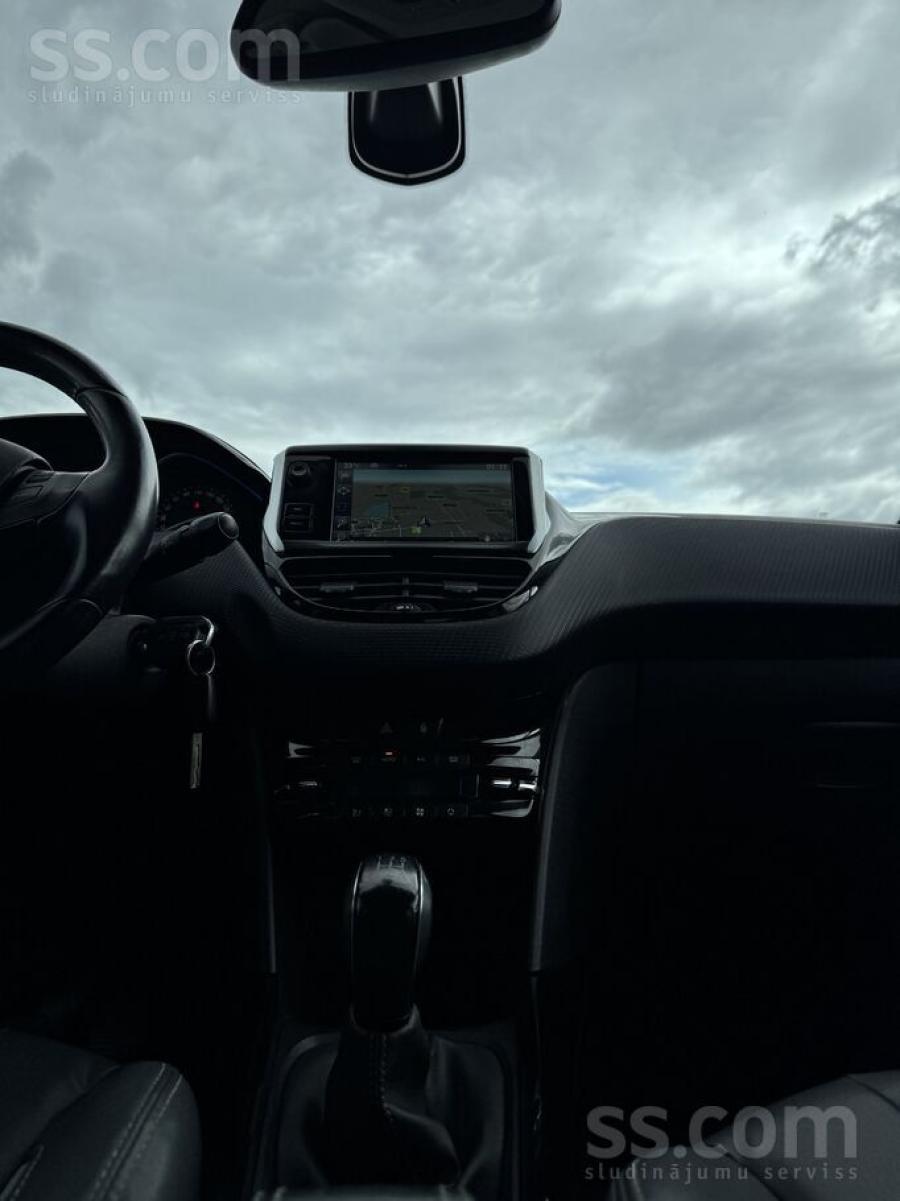 Pelēks Peugeot 2008 2015 Cēsis, ar dzinēja tilpumu 1.20 L un nobraukumu 0 tūkst. km par 5900 €, foto 18 vietnē AUTOMOTO.COM.LV