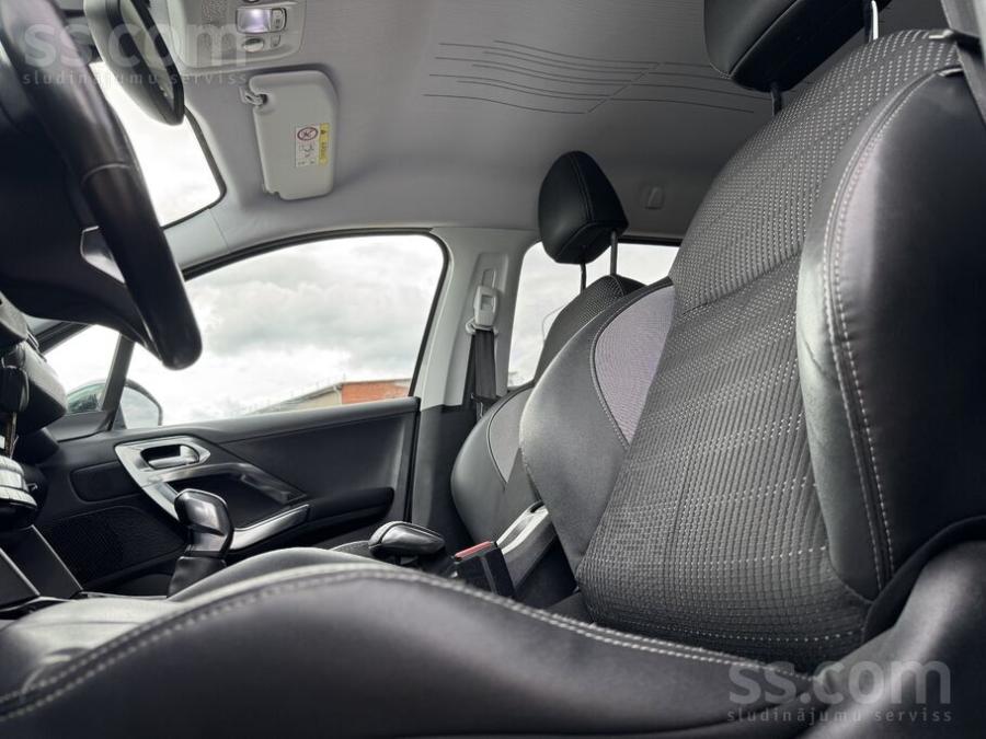 Pelēks Peugeot 2008 2015 Cēsis, ar dzinēja tilpumu 1.20 L un nobraukumu 0 tūkst. km par 5900 €, foto 24 vietnē AUTOMOTO.COM.LV