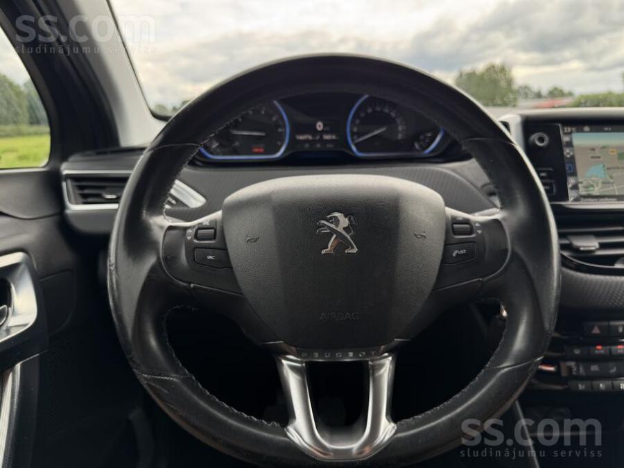Pelēks Peugeot 2008 2015 Cēsis, ar dzinēja tilpumu 1.20 L un nobraukumu 0 tūkst. km par 5900 €, foto 28 vietnē AUTOMOTO.COM.LV