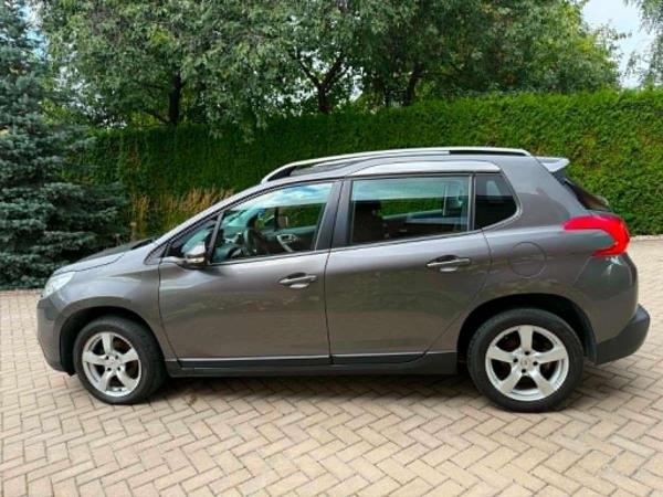 Grey Peugeot 2008 2015 in Ukmerge, with an engine capacity of 1.56 L and mileage of 118 thousand km for 7500 €, photo 3 on AUTOMOTO.COM.LV
