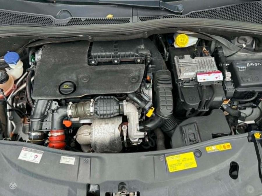 Grey Peugeot 2008 2015 in Ukmerge, with an engine capacity of 1.56 L and mileage of 118 thousand km for 7500 €, photo 7 on AUTOMOTO.COM.LV