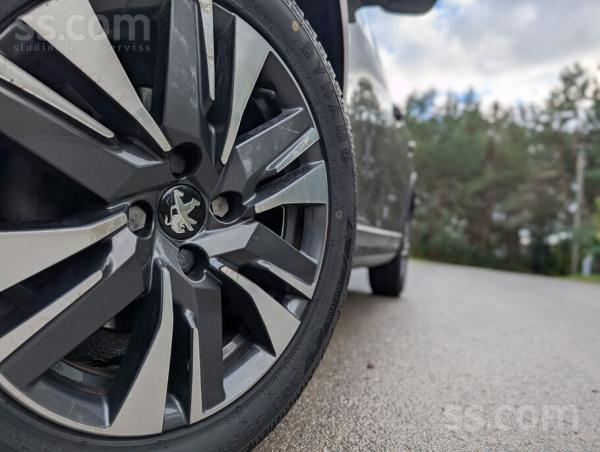Pelēks Peugeot 2008 2016 Jūrmala, ar dzinēja tilpumu 1.20 L un nobraukumu 0 tūkst. km par 7990 €, foto 11 vietnē AUTOMOTO.COM.LV
