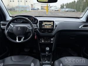 Grey Peugeot 2008 2016 in Liepaja, with an engine capacity of 1.20 L and mileage of 114 thousand km for 8400 €, photo 18 on AUTOMOTO.COM.LV