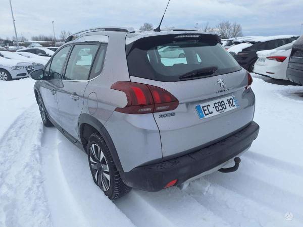 Grey Peugeot 2008 2016 in Taurage, with an engine capacity of 1.20 L and mileage of 182 thousand km for 6300 €, photo 5 on AUTOMOTO.COM.LV