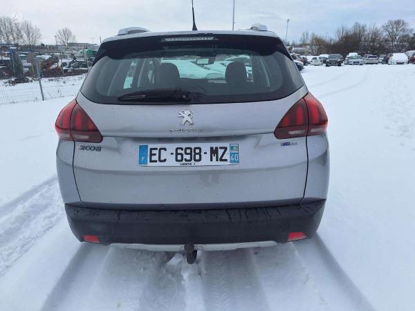 Grey Peugeot 2008 2016 in Taurage, with an engine capacity of 1.20 L and mileage of 182 thousand km for 6300 €, photo 6 on AUTOMOTO.COM.LV