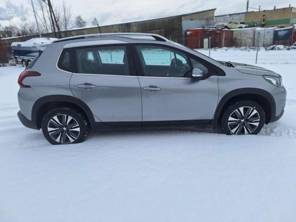 Grey Peugeot 2008 2016 in Taurage, with an engine capacity of 1.20 L and mileage of 182 thousand km for 6300 €, photo 8 on AUTOMOTO.COM.LV