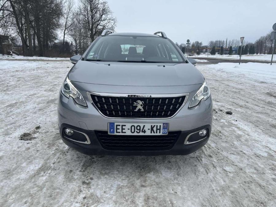 Grey Peugeot 2008 2016 in Taurage, with an engine capacity of 1.20 L and mileage of 83 thousand km for 4750 €, photo 2 on AUTOMOTO.COM.LV