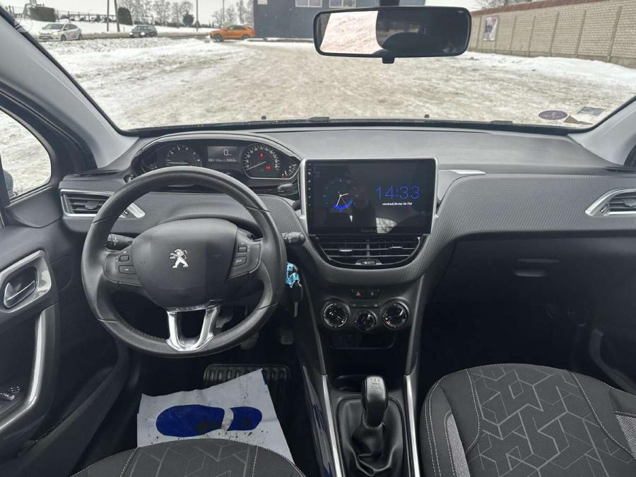 Grey Peugeot 2008 2016 in Taurage, with an engine capacity of 1.20 L and mileage of 83 thousand km for 4750 €, photo 12 on AUTOMOTO.COM.LV