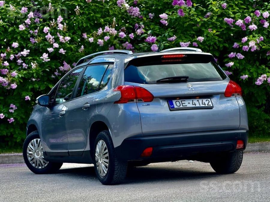 Grey Peugeot 2008 2016 in Riga, with an engine capacity of 1.60 L and mileage of 70 thousand km for 6790 €, photo 5 on AUTOMOTO.COM.LV
