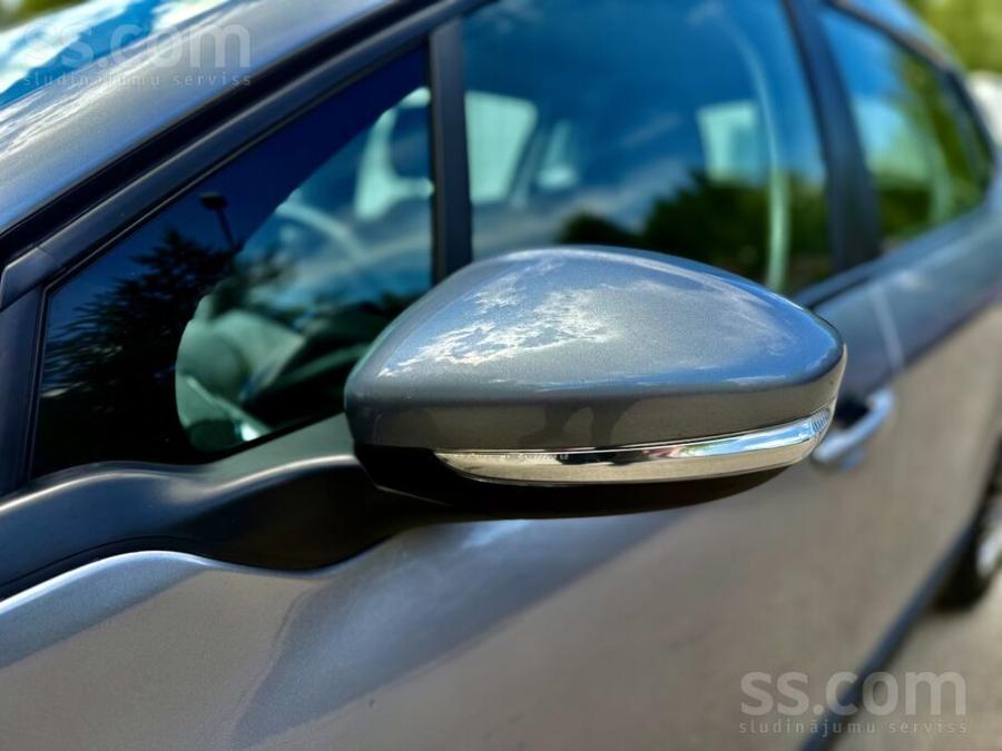 Grey Peugeot 2008 2016 in Riga, with an engine capacity of 1.60 L and mileage of 70 thousand km for 6790 €, photo 10 on AUTOMOTO.COM.LV
