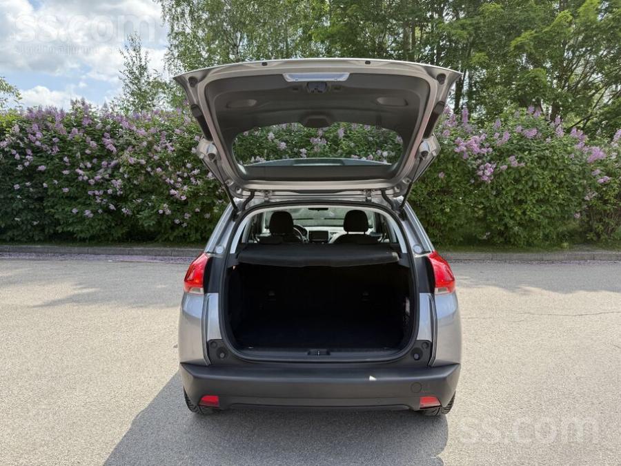 Grey Peugeot 2008 2016 in Riga, with an engine capacity of 1.60 L and mileage of 70 thousand km for 6790 €, photo 12 on AUTOMOTO.COM.LV
