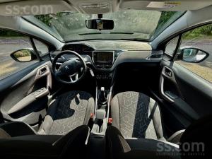 Grey Peugeot 2008 2016 in Riga, with an engine capacity of 1.60 L and mileage of 70 thousand km for 6790 €, photo 19 on AUTOMOTO.COM.LV